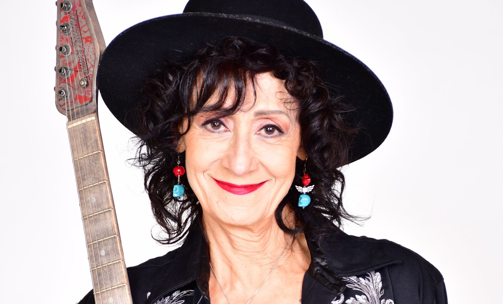 Rockabilly singer Rosie Flores named a National Heritage Fellow