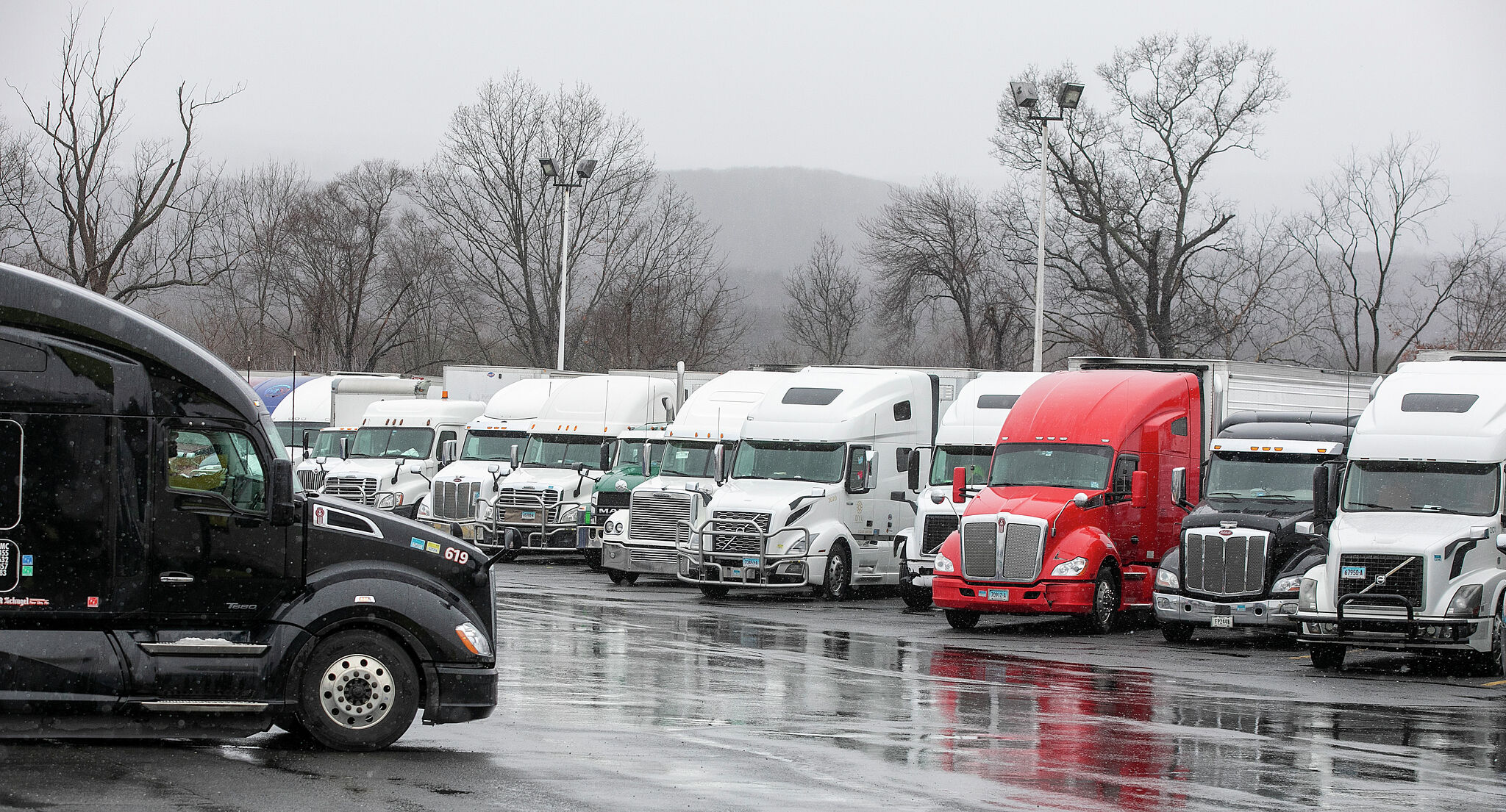 Multiple Tractor Trailer Crashes/Rollovers on I-84 in Southington