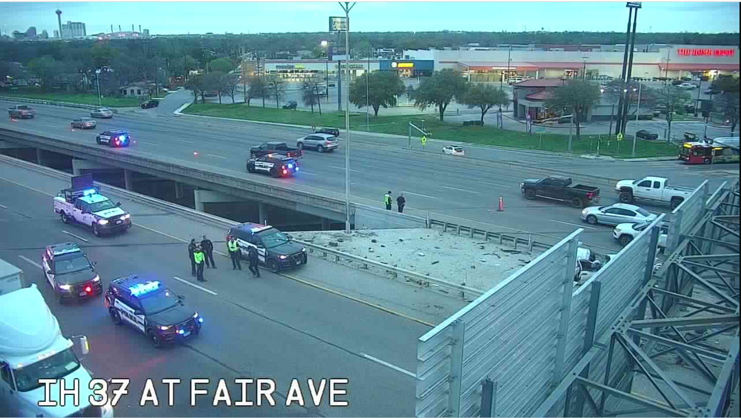 Part of a Texas highway reopens after major crash