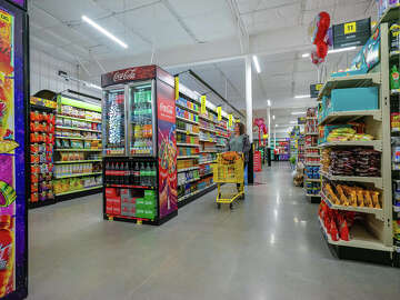 Dollar General opens new grocery store DG Market in Conroe
