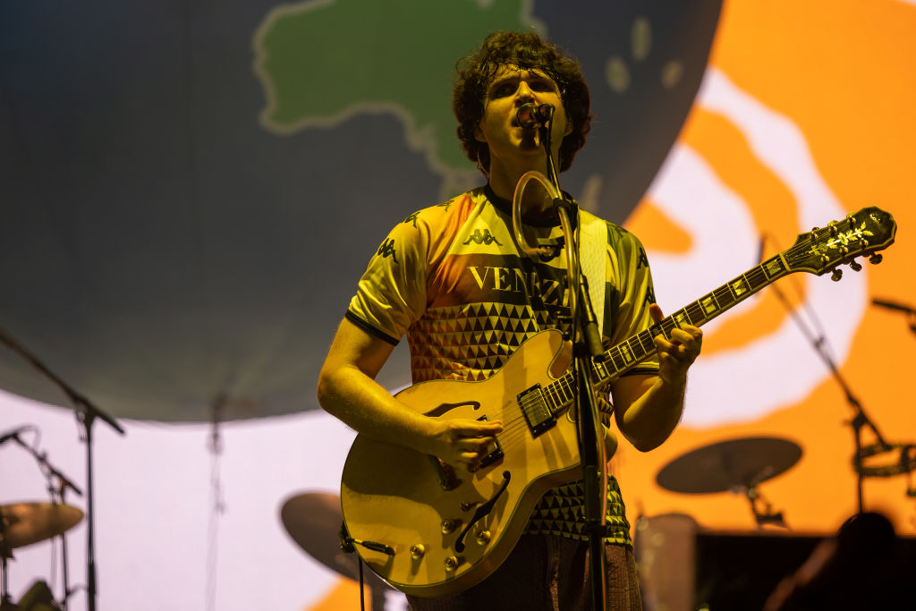 Vampire Weekend playing concert as eclipse passes over Austin