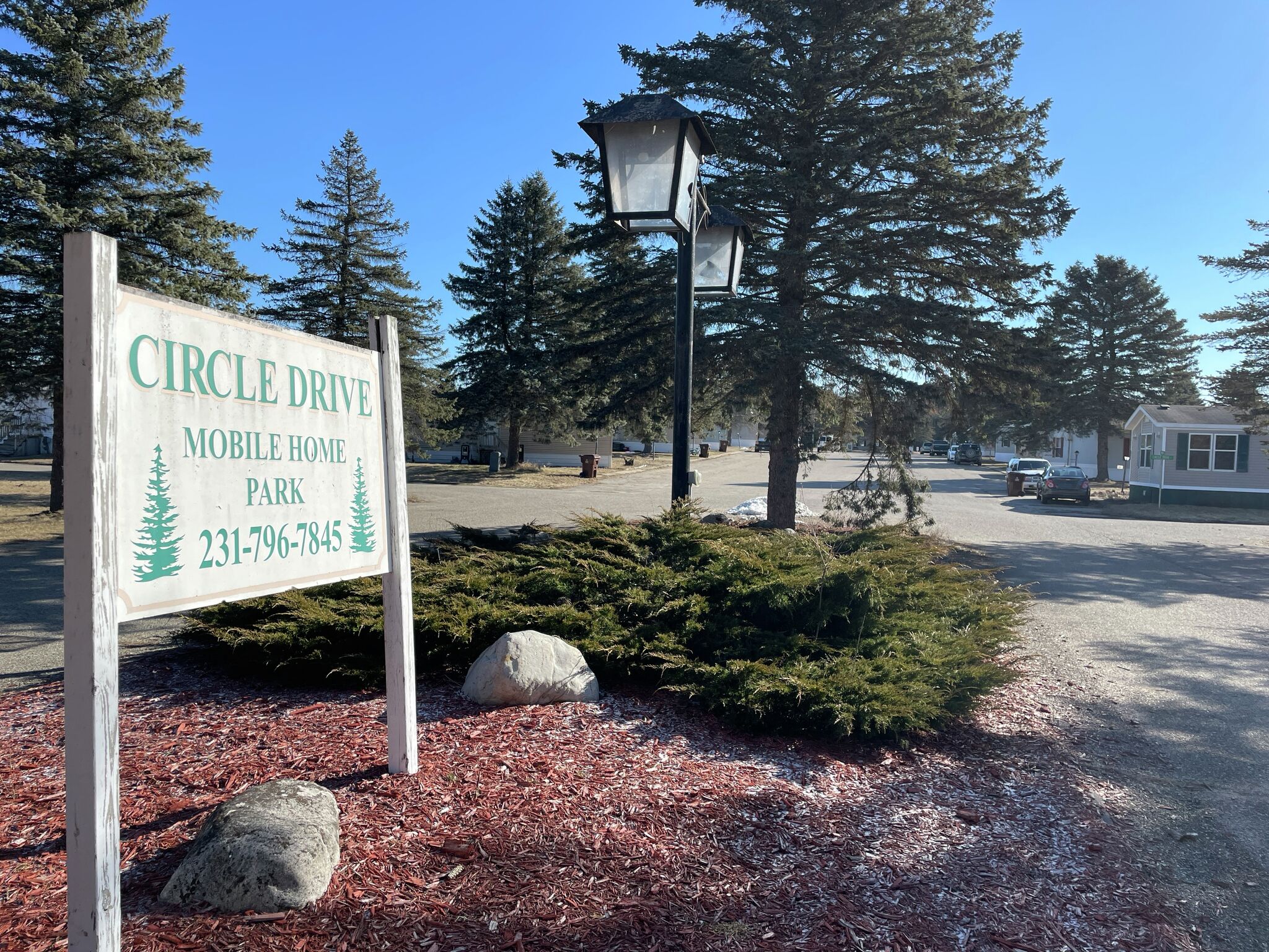 Circle Drive Mobile Home Park residents react to structure fire