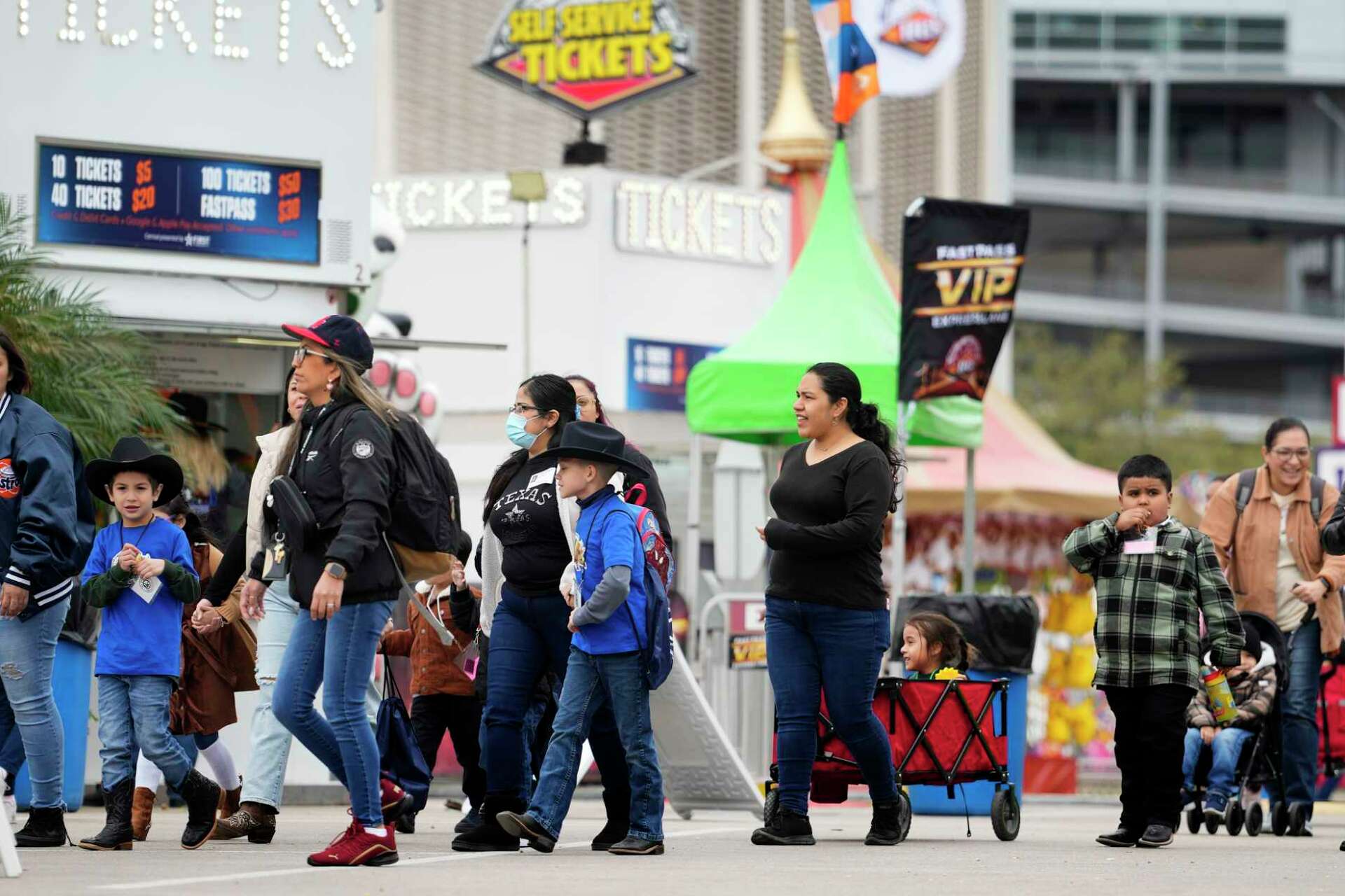 2025 RodeoHouston: Limited season ticket sales start Aug. 1