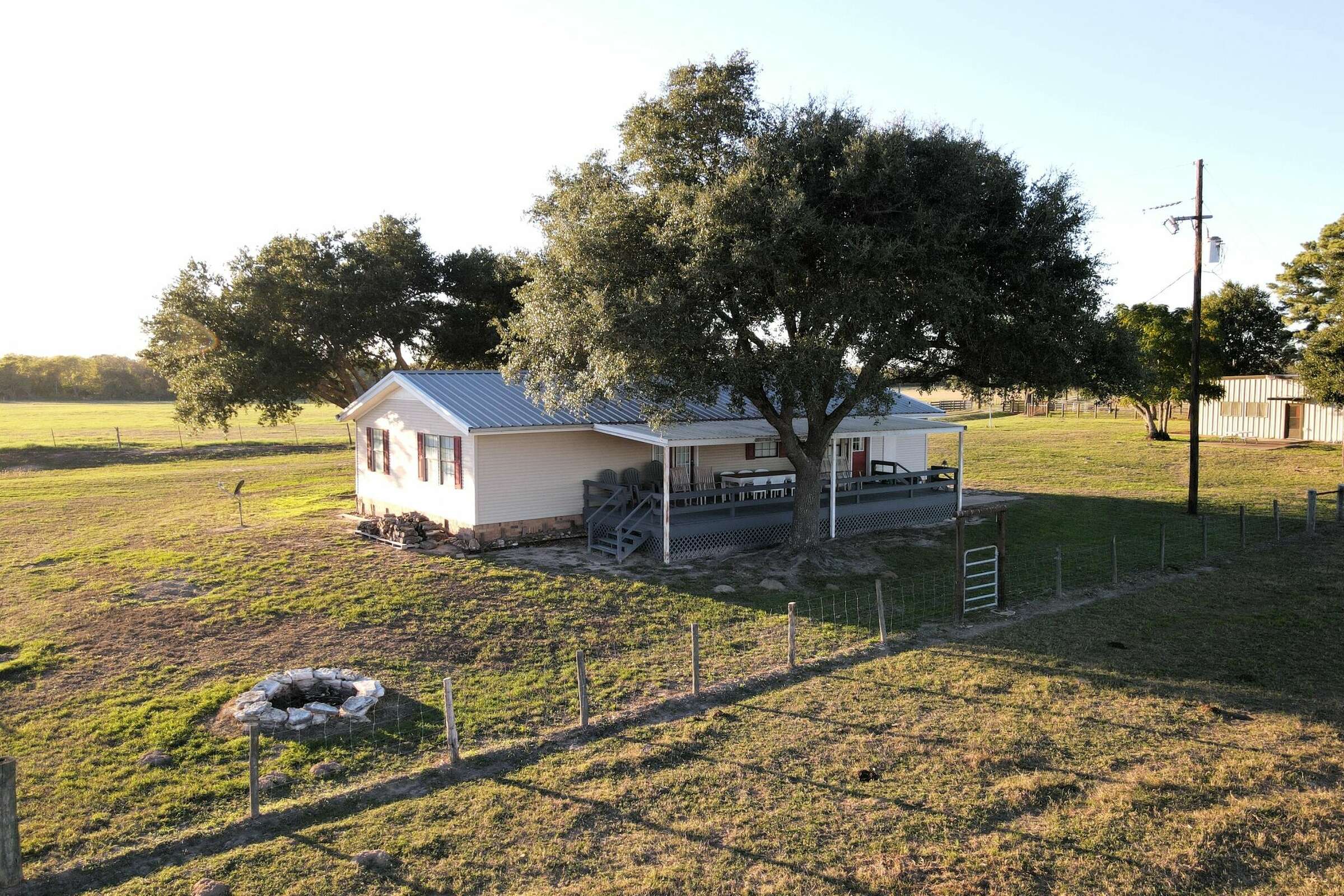 Texas ranch operated by same family for 138 years hits market