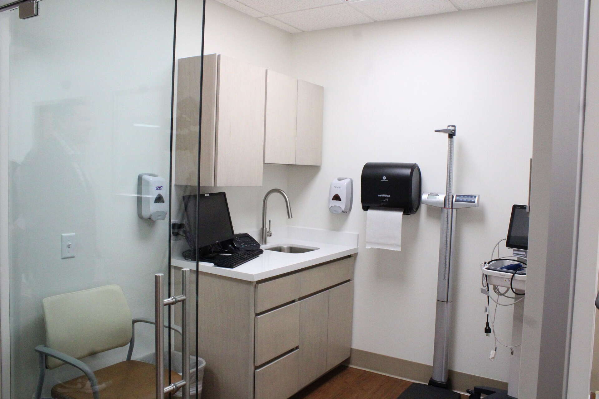 Laredo Medical Center opens renovated office for enhanced cancer care