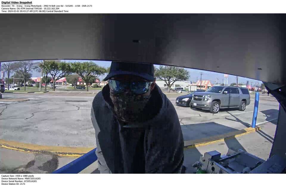 Armored truck driver robbed by armed man in Irving, Texas