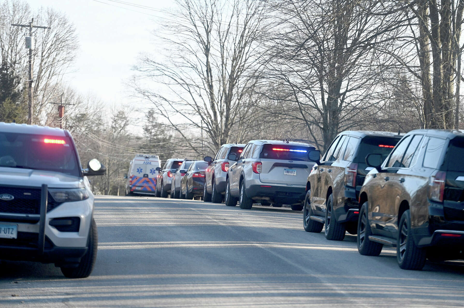 Video shows CT state police trooper shoot Bolton man armed with knife