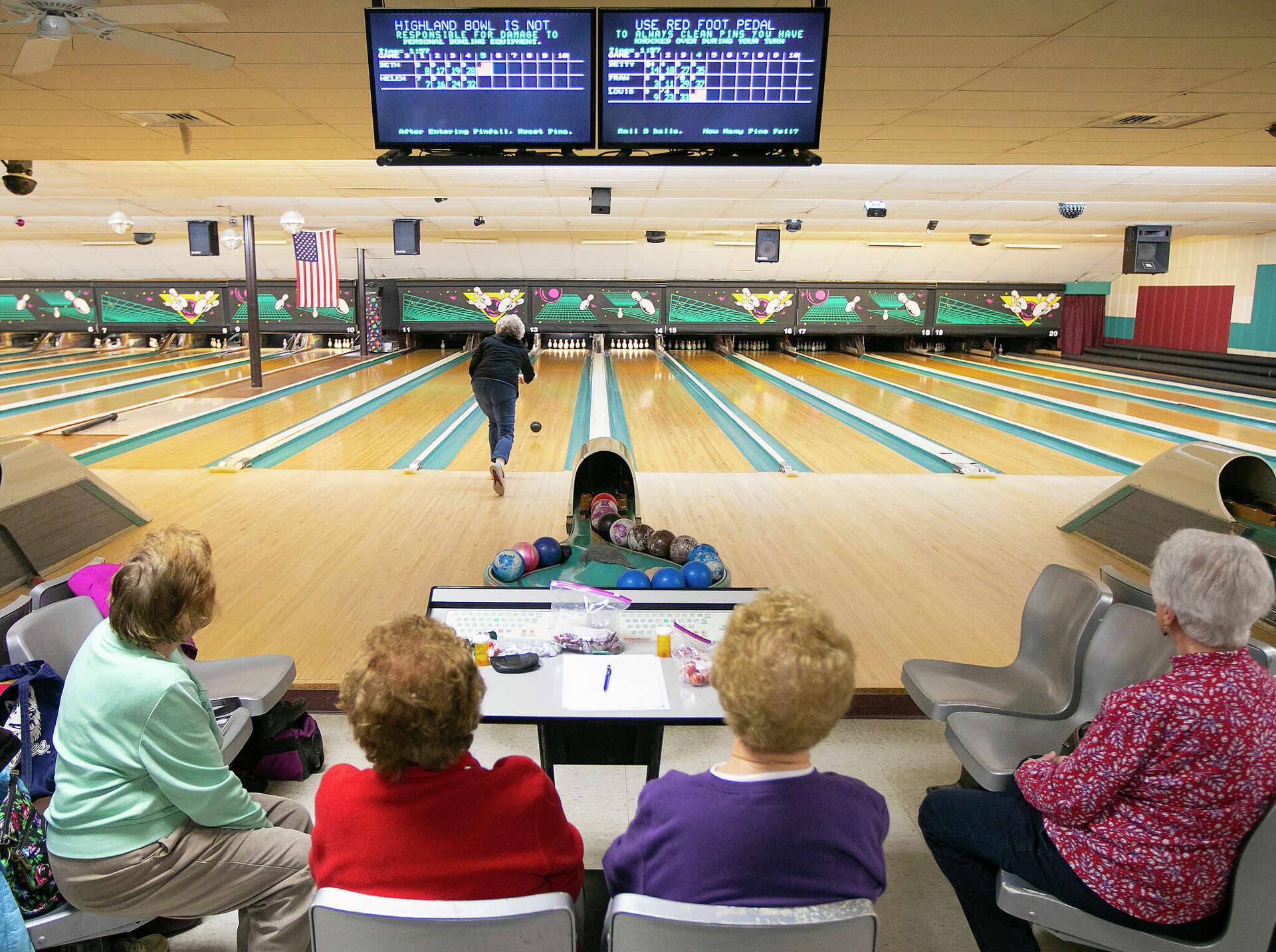 Devon Duckpin lanes' fate illustrates decline of bowling alleys