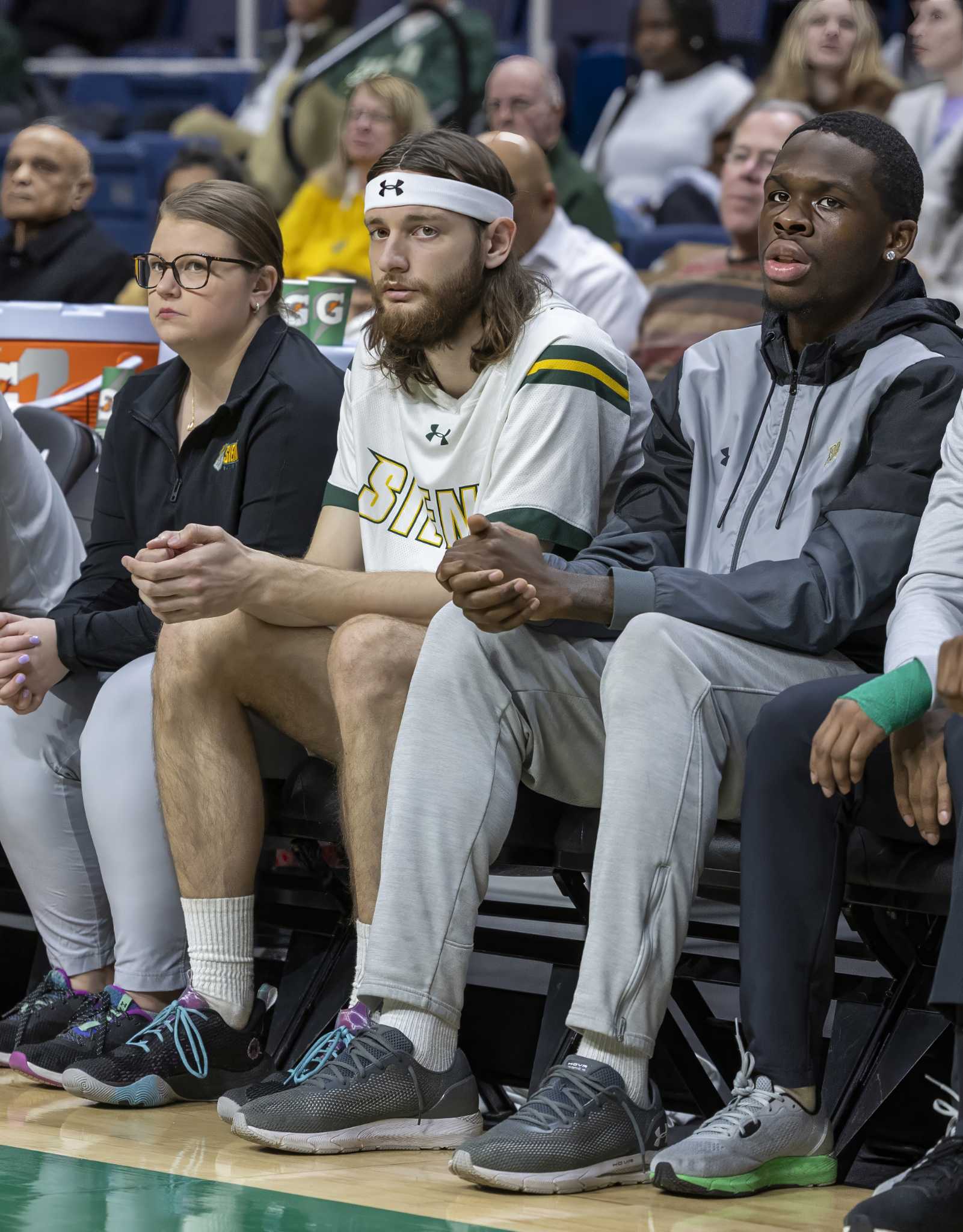 Siena basketball sends off walk-on Steven Lazar on Night