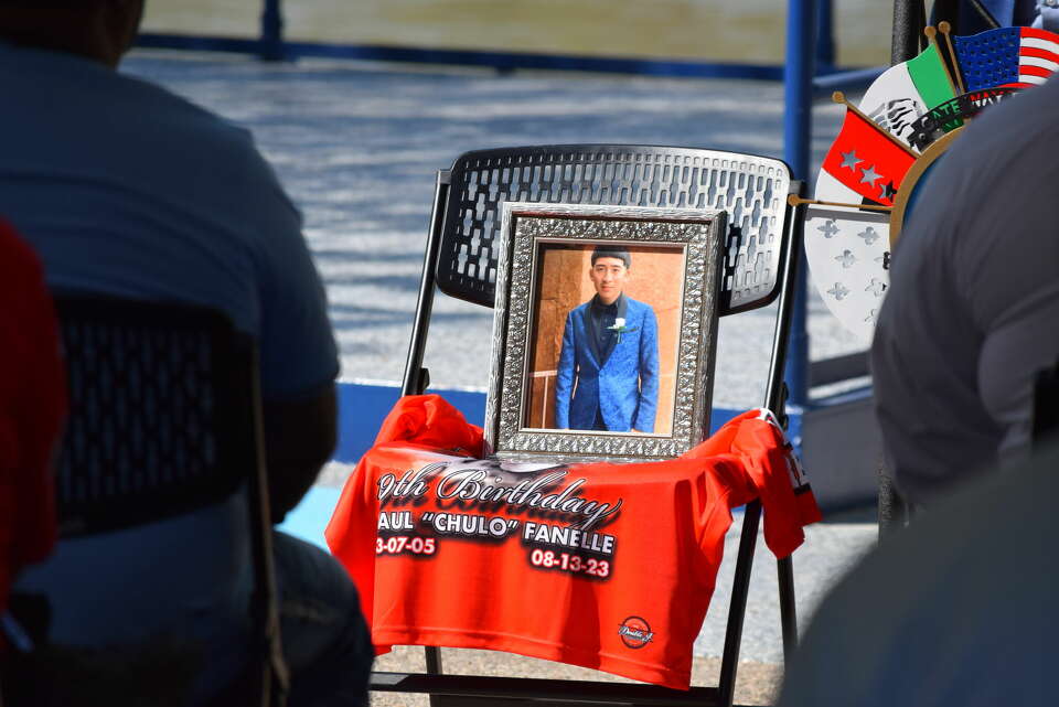 Laredo dedicates Chacon Bat Park pier to teen who died in crash
