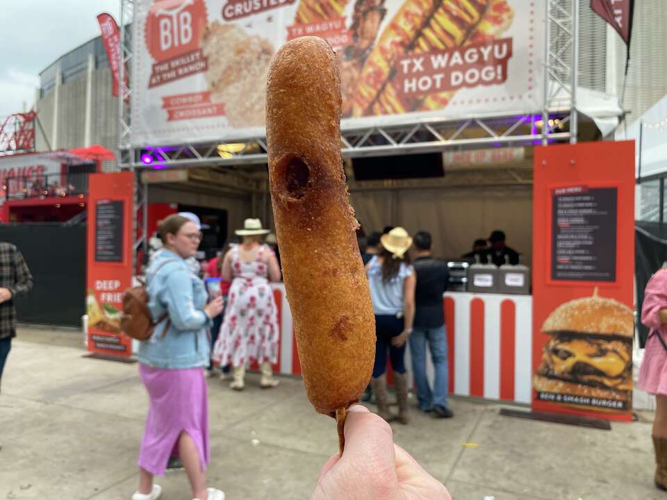 Tasting Houston rodeo's weirdest foods and sweetest treats