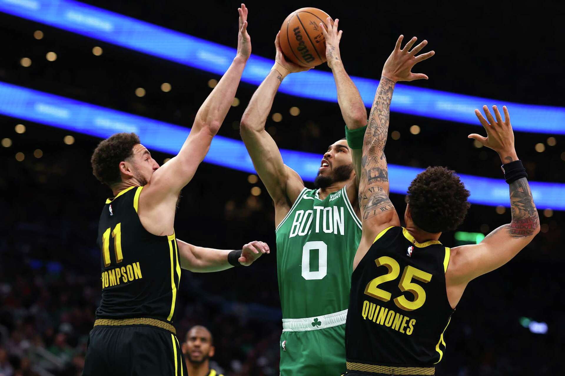Warriors destroyed by Celtics, capping 4-game trip in historic fashion