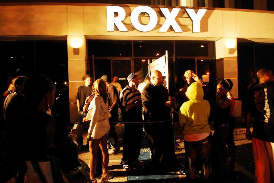 New Houston bar keeps its nightclub history