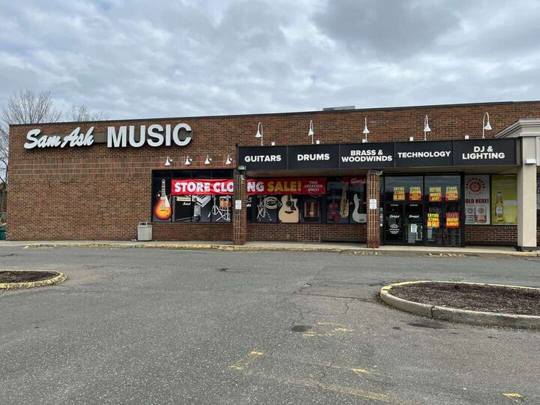 Sam Ash closing all retail stores including White Plains and CT