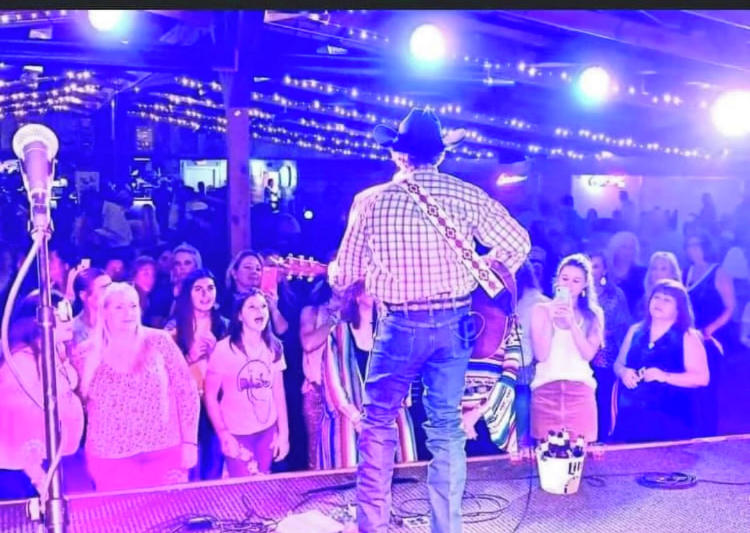 George Strait impersonator Derek Spence honors country legend