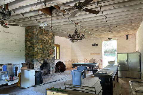 161-year-old California Gold Rush building hits market for $235,000