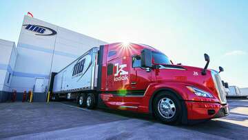 Driverless 18-wheelers will soon come to Texas