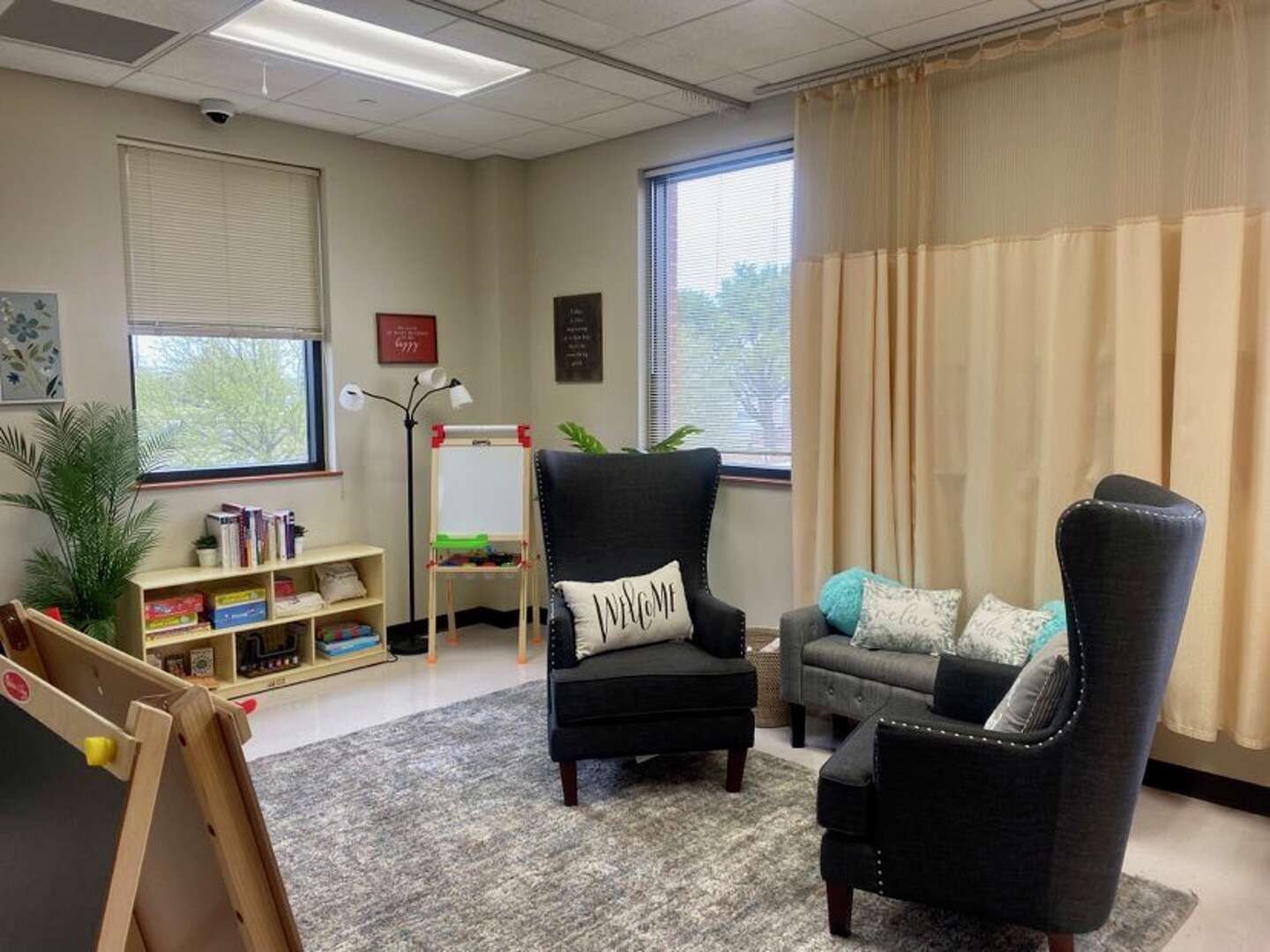 UT Center at Laredo unveils simulation room for UTRGV