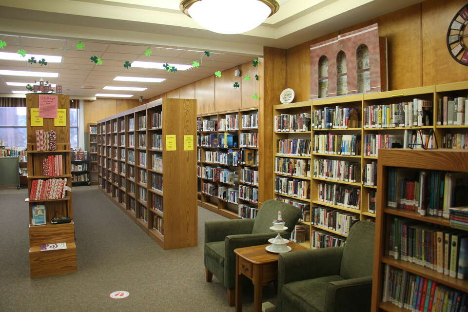 How Harbor Beach Library is adapting to digital reading trends