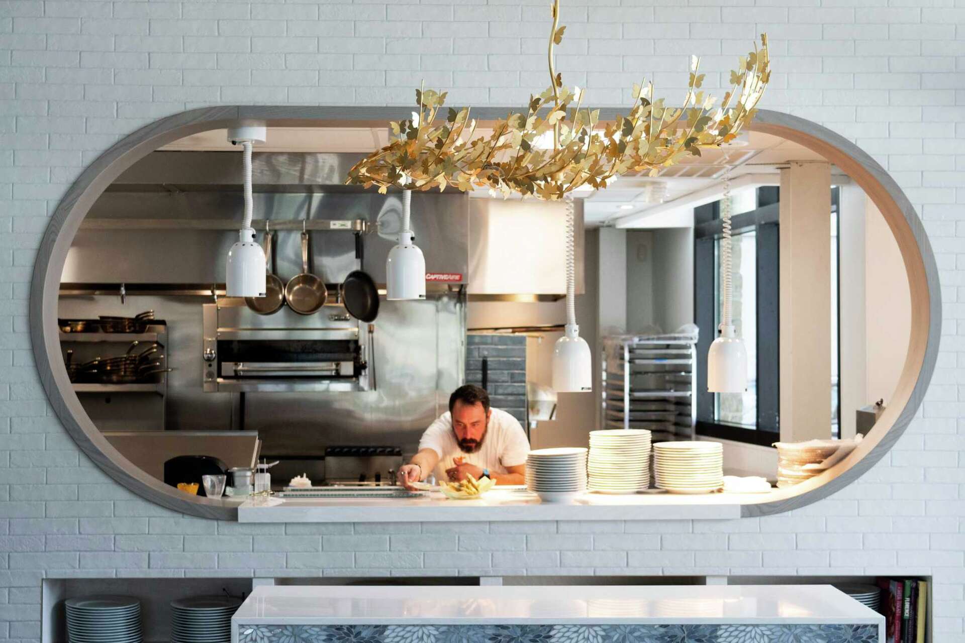 Houston Italian seafood restaurant Pastore closes suddenly