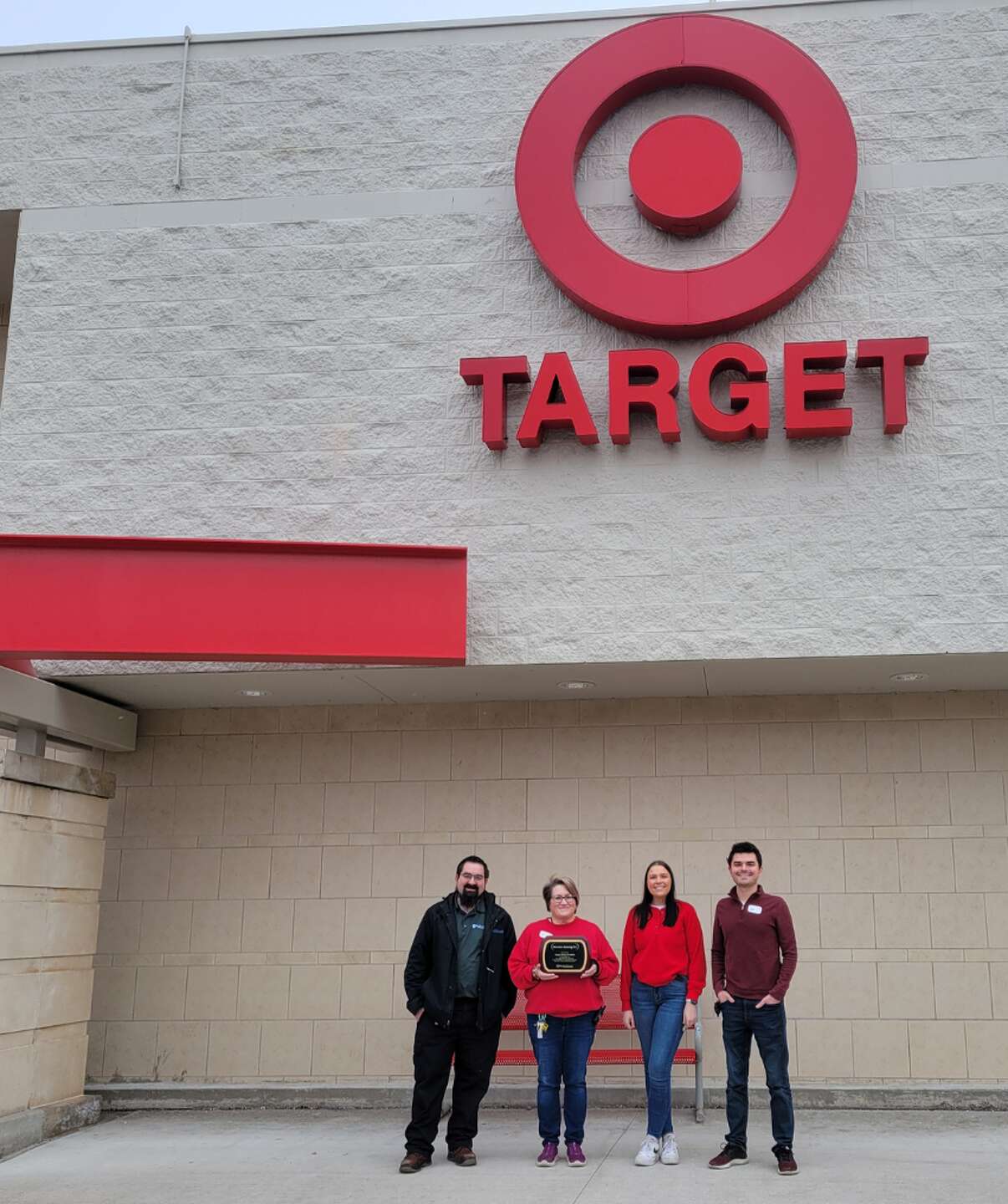 Shelterhouse honors Midland Target with Heroes Among Us Award