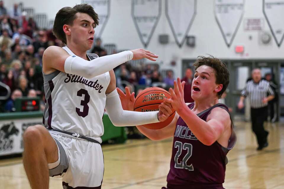 Stillwater boys' basketball routs Northeastern Clinton in regionals