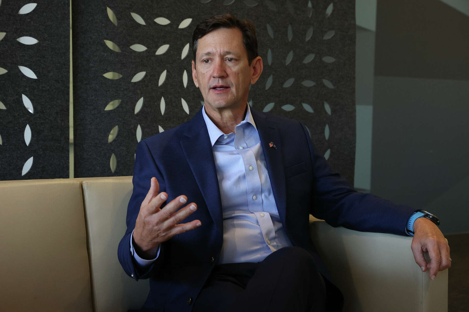 USAA CEO Wayne Peacock announces departure after 5 years