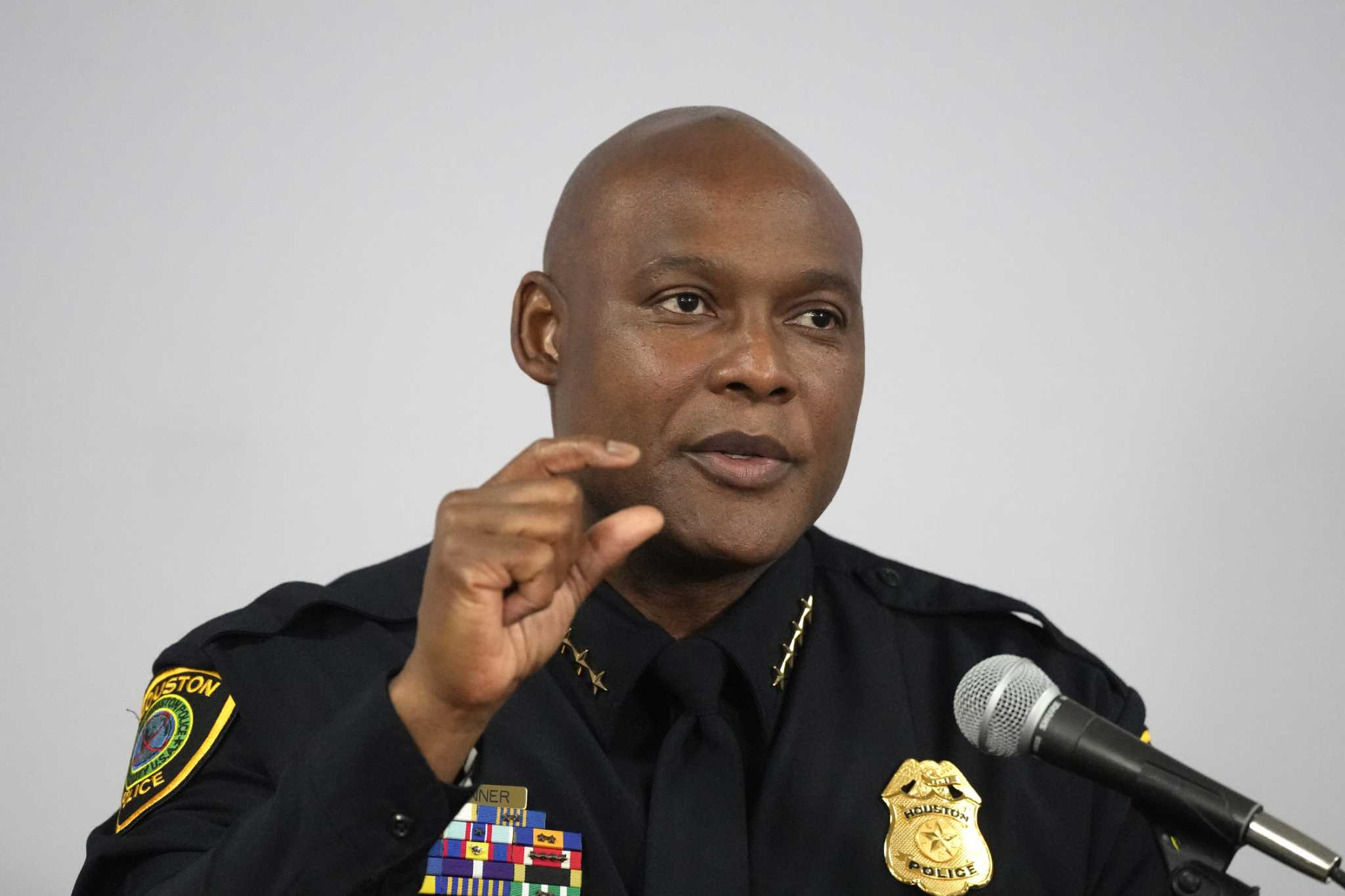 As Troy Finner steps down, here's how a new HPD Chief will be decided