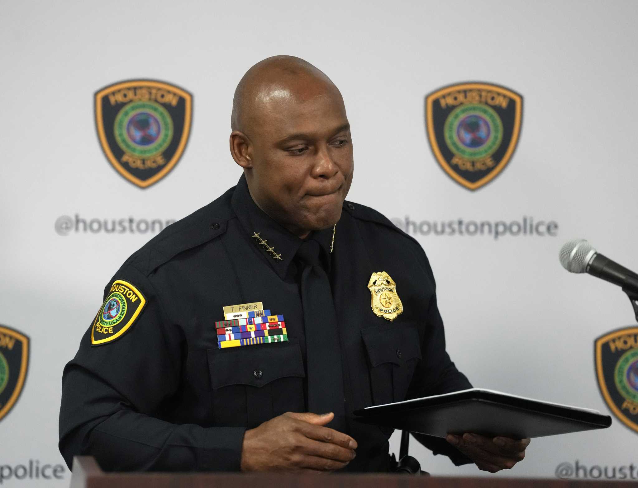 Houston PD to interview victims in suspended sex assault case review