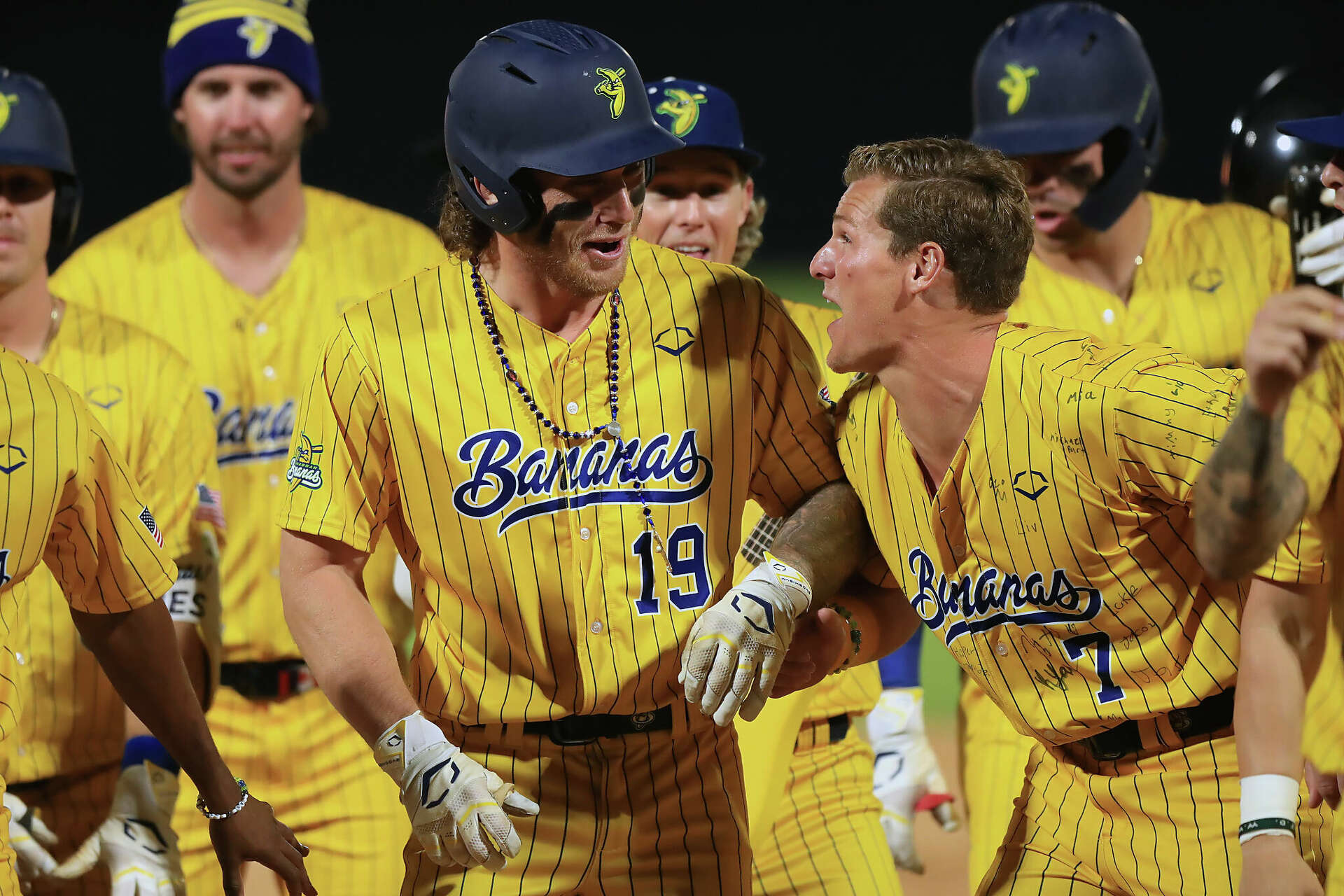 Savannah Bananas in Houston: Viral sensation to make MLB park debut