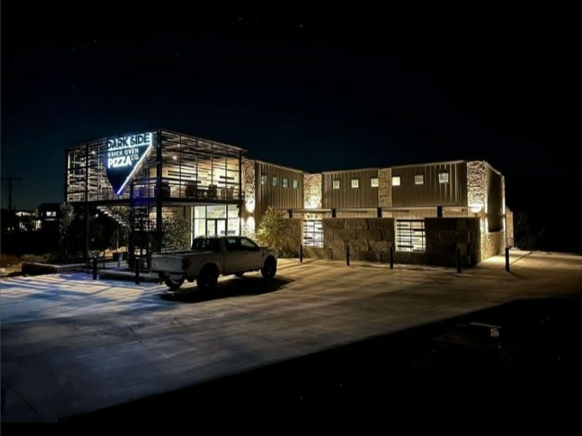 Darkside Brick Oven Pizza opens with 'Back to the Future' reunion