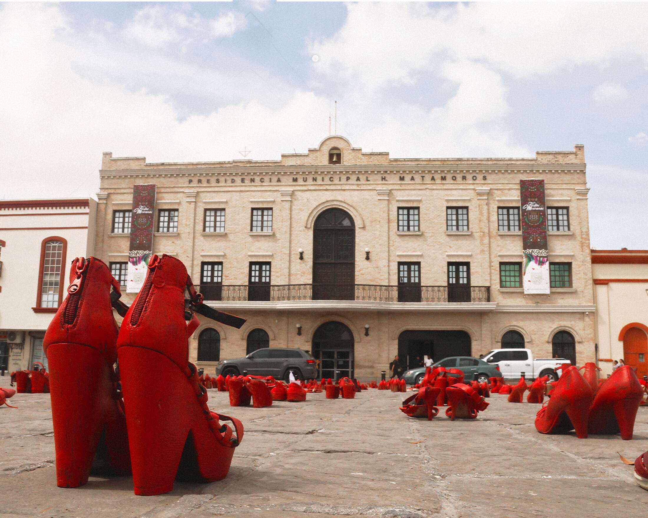 Elina Chauvet's Zapatos Rojos unites border cities in Matamoros