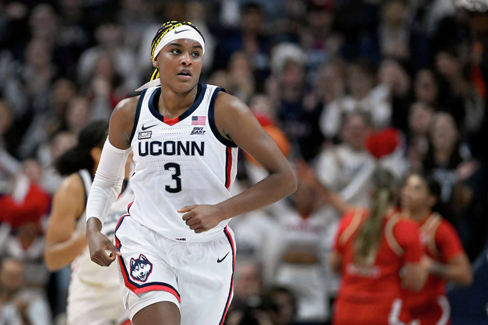 UConn women's star Aaliyah Edwards leaves Big East game with injury