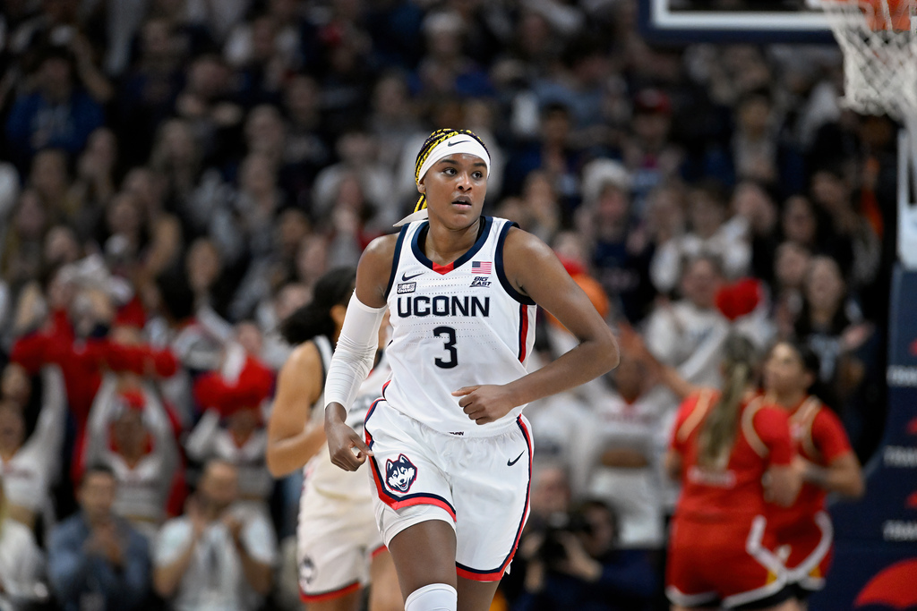 How UConn women's basketball's Aaliyah Edwards grew as player, leader