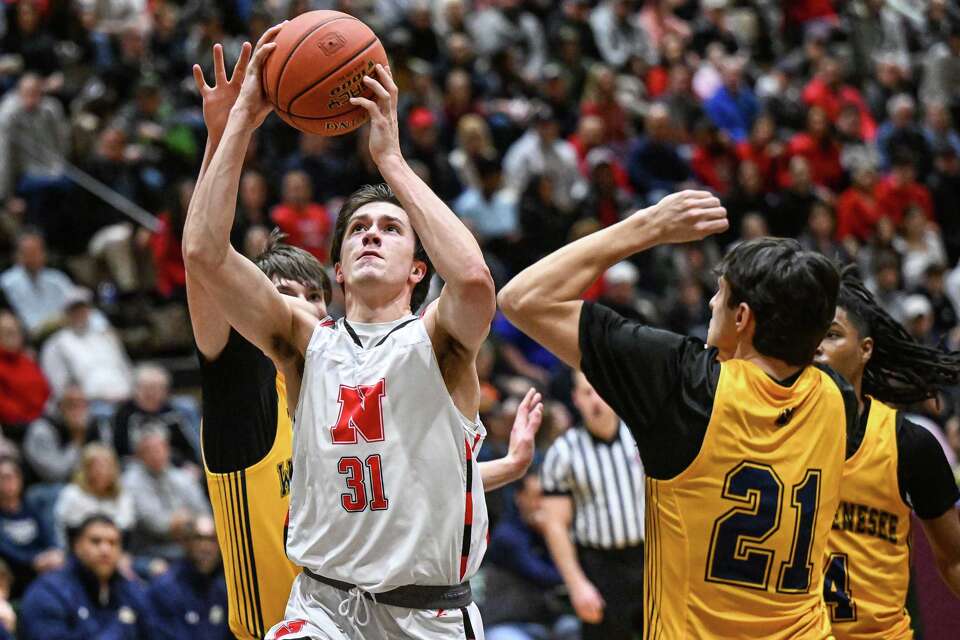 Late rally by West Genesee ends Niskayuna's boys' basketball season