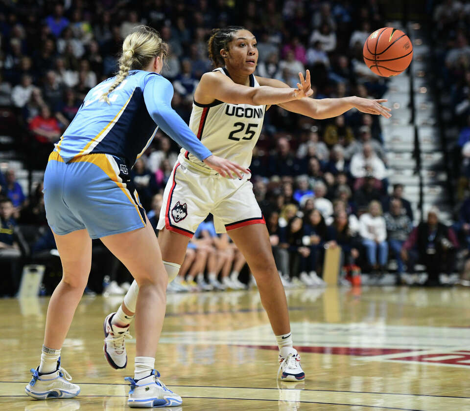 How Ice Brady stepped up for UConn at Big East tournament
