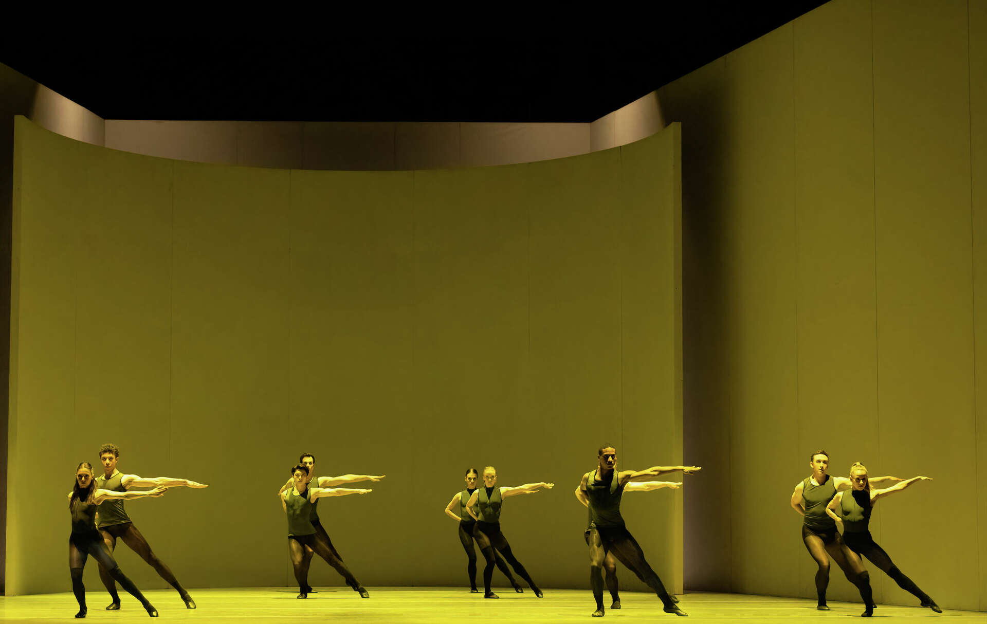 Houston Ballet 'Bespoke' program features three fresh, exciting works