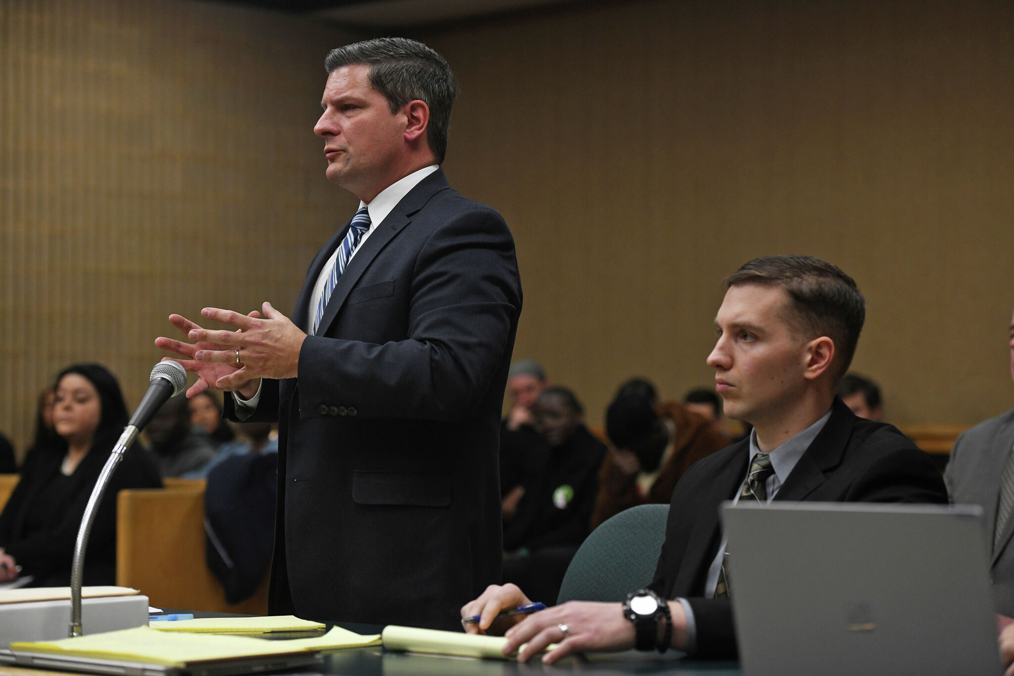Judge: Experts can't say who hired them in CT state trooper trial