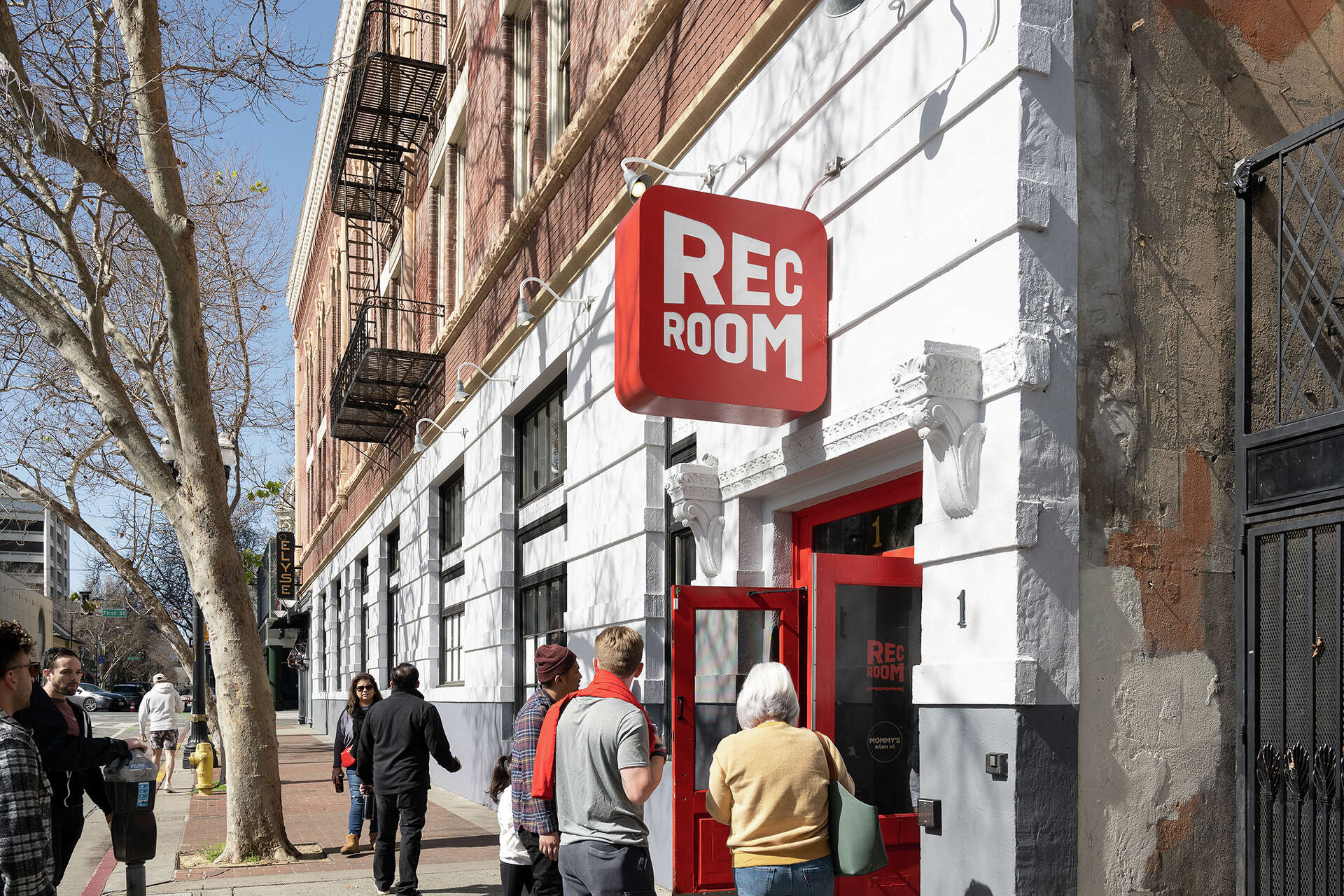 Why a one-item menu is drawing two-hour lines inside Bay Area club