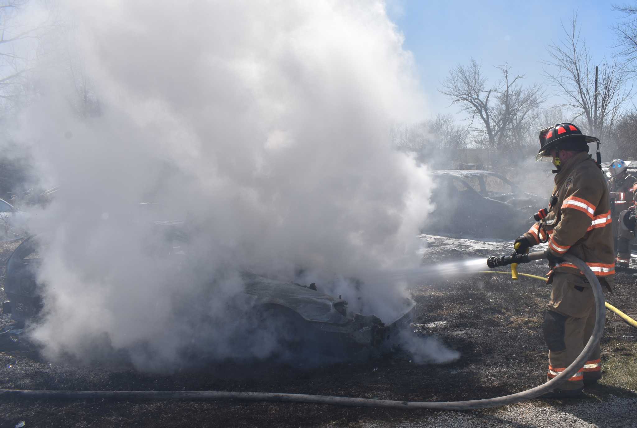 Rural Morgan County fire spreads, destroys six old vehicles