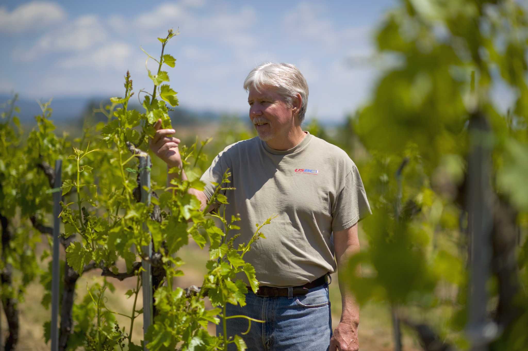 California grape-growing legend Ron Mansfield has died