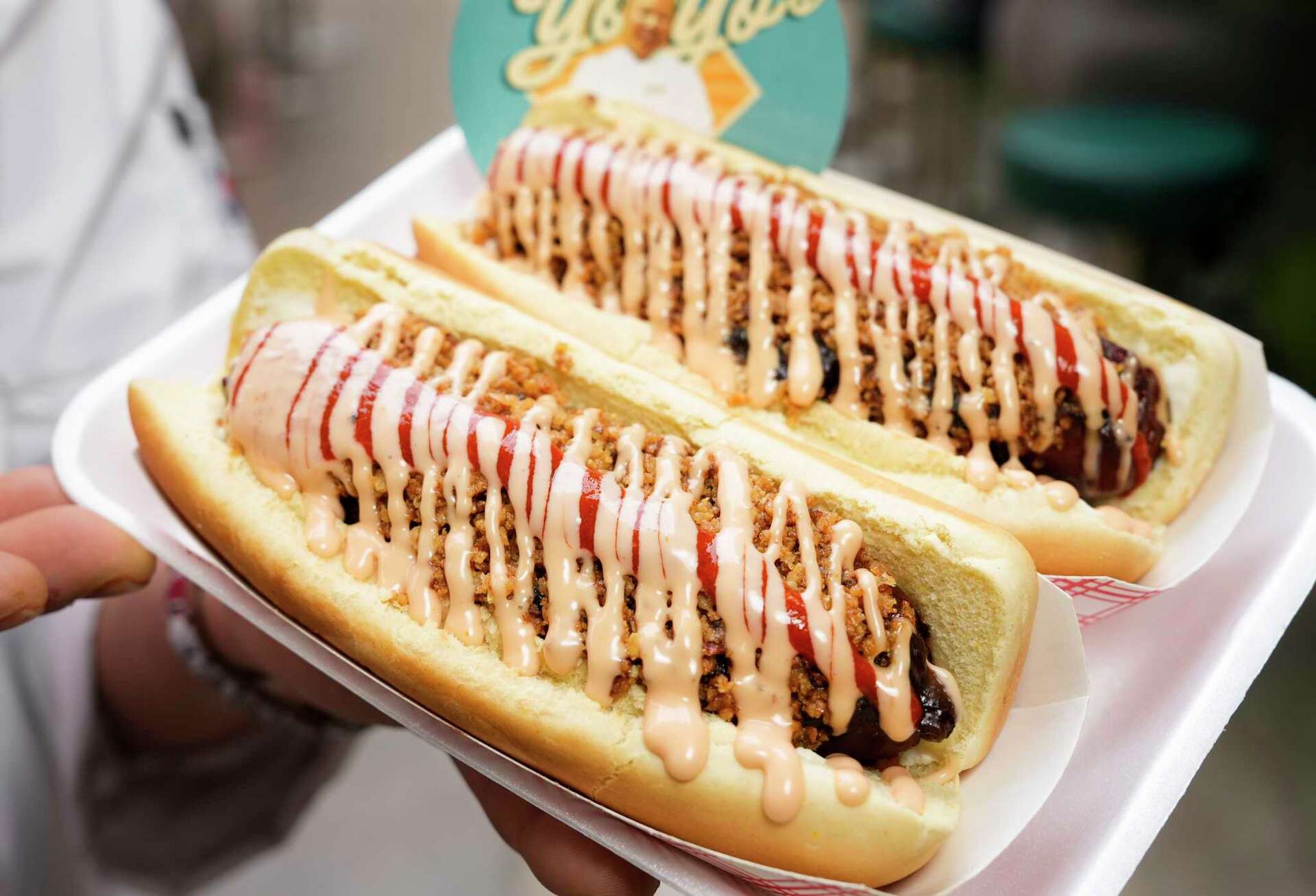 YoYos Hot Dog announces grand opening of brick-and-mortar location