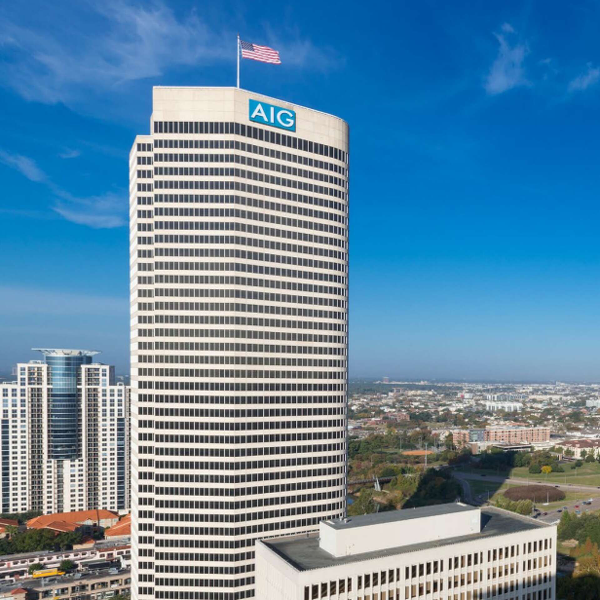 'AIG' sign on iconic Houston tower is removed from building