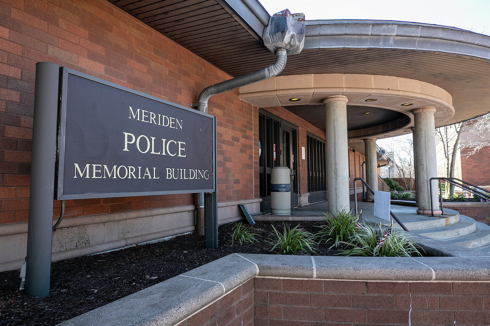 Meriden police: Roads reopen after 'possible explosive device' probed