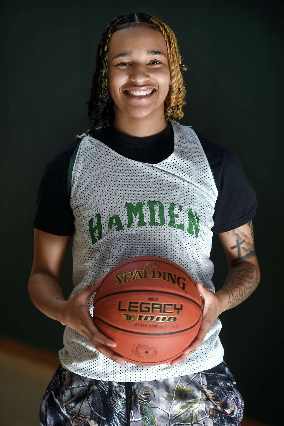 Philpotts twins leading Hamden back to CT basketball championship