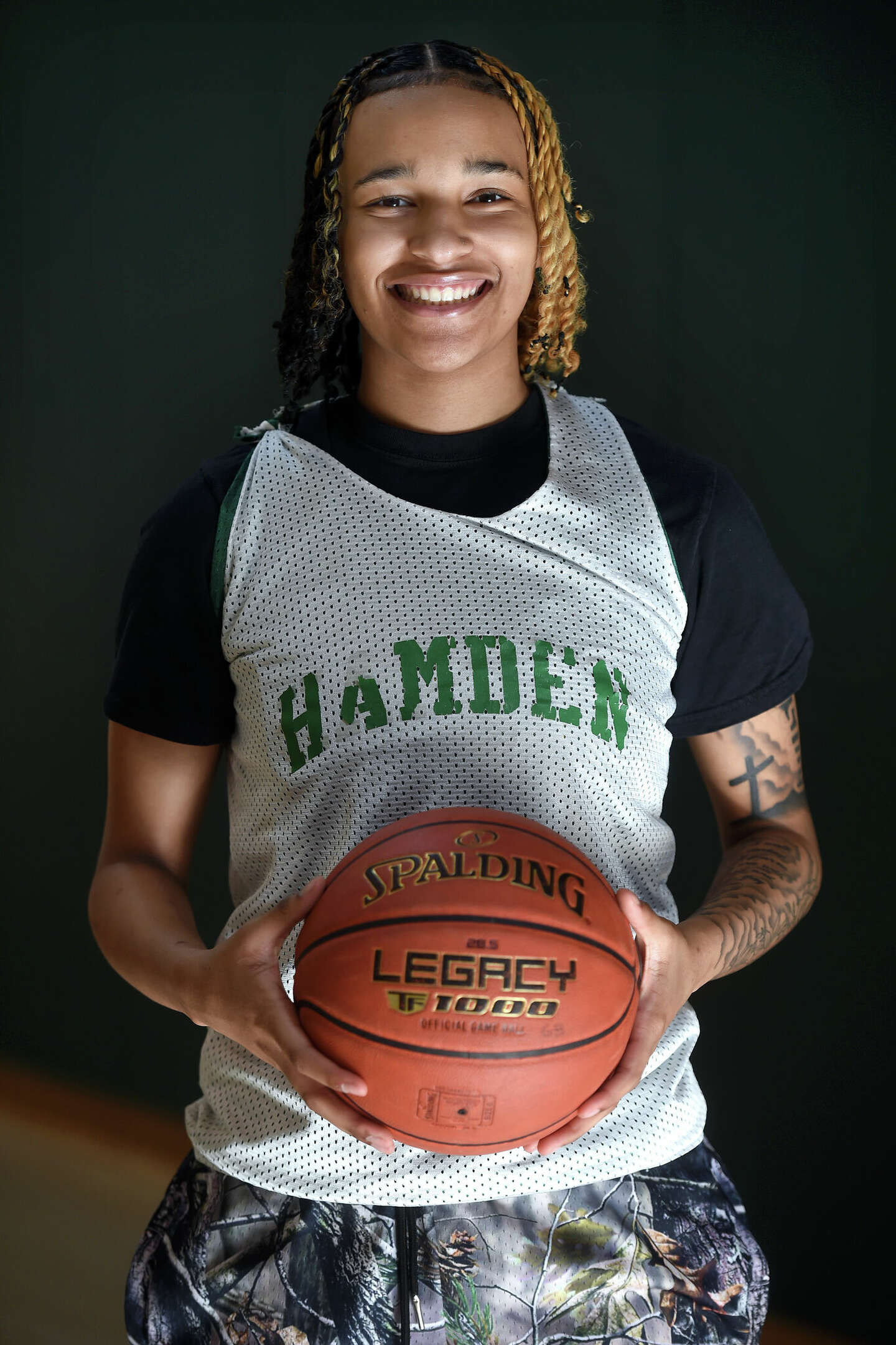 Philpotts twins leading Hamden back to CT basketball championship