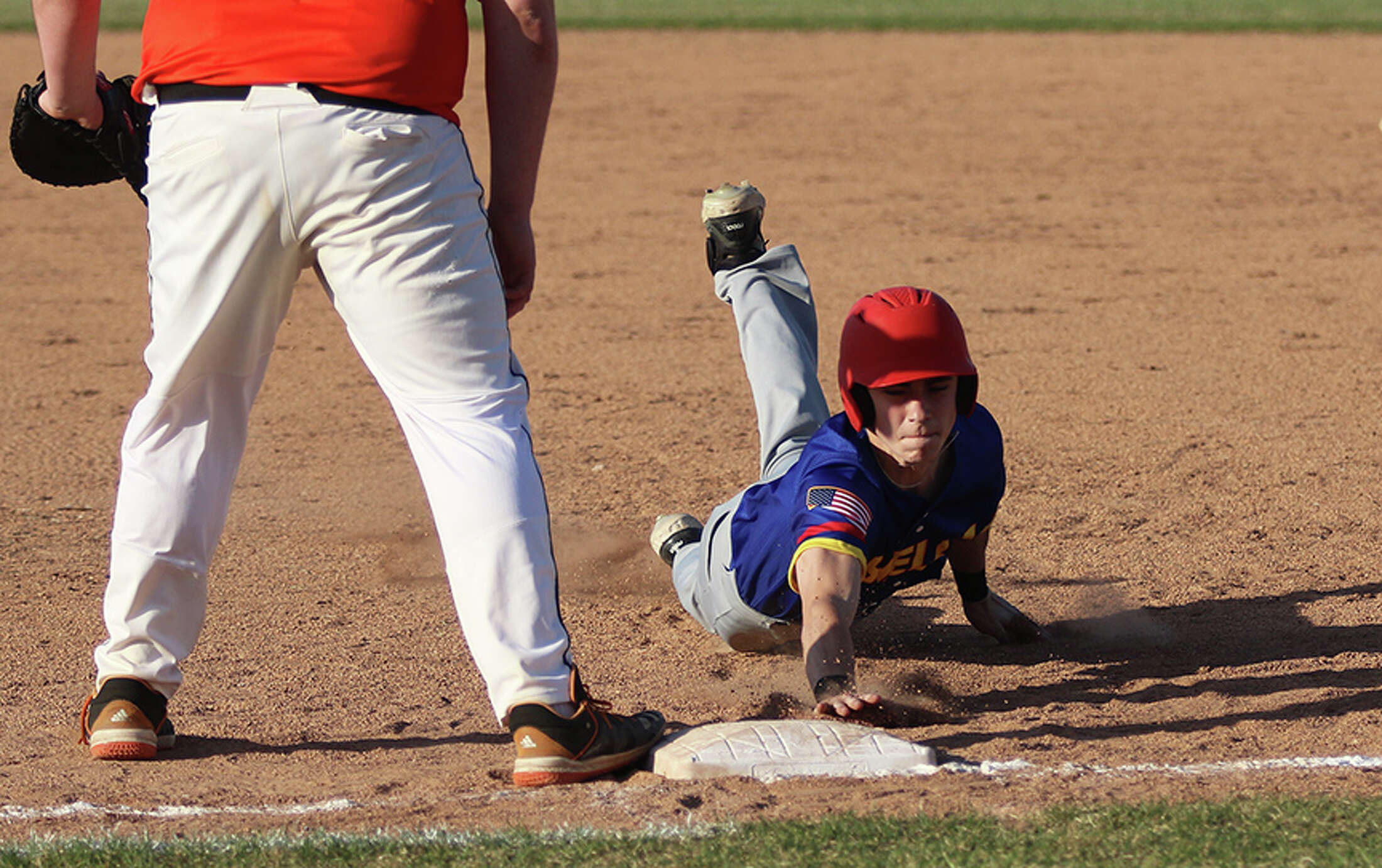 TUESDAY BASEBALL: Roxana routs Greenfield; Miners' streak ends