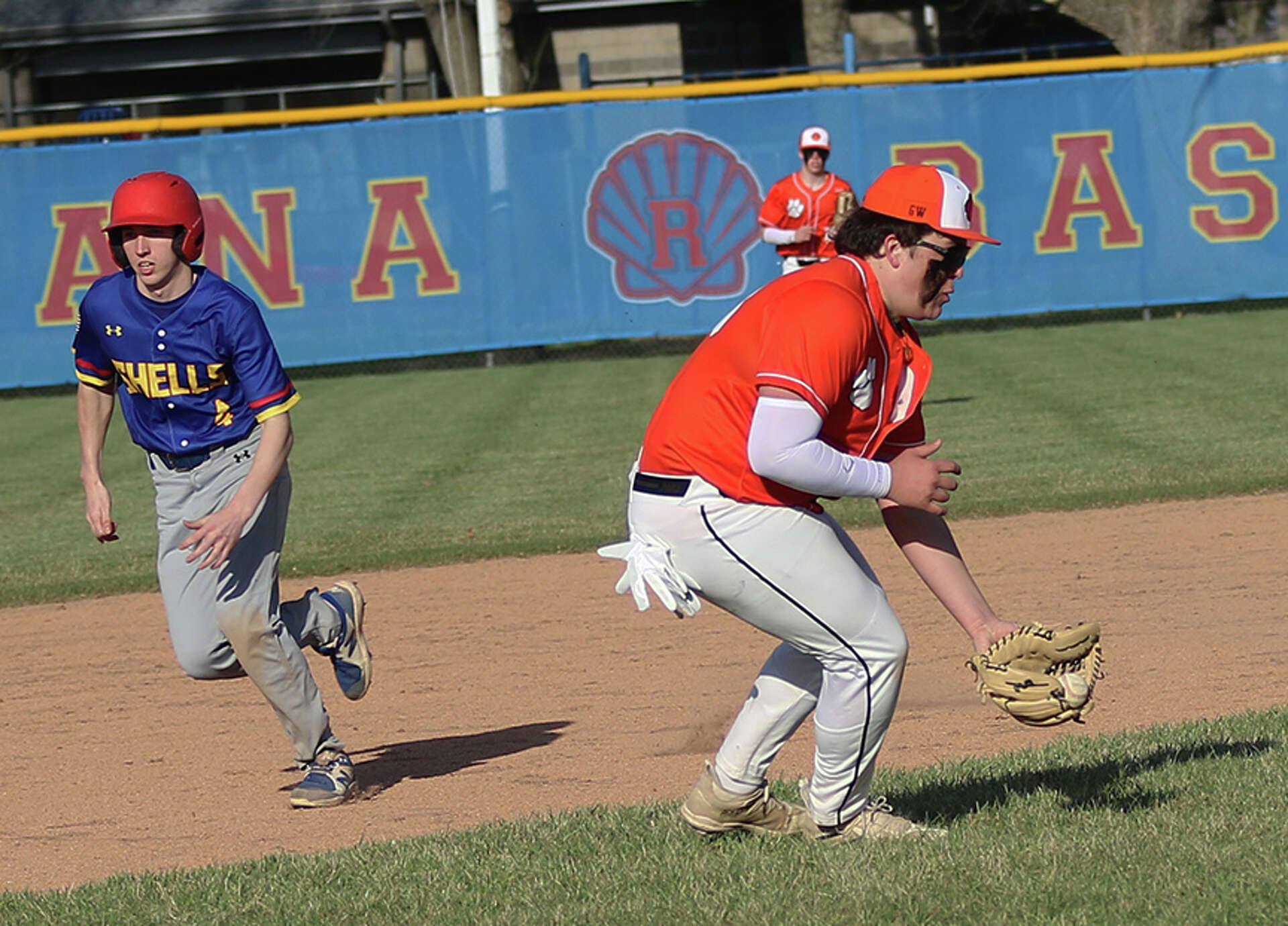 TUESDAY BASEBALL: Roxana routs Greenfield; Miners' streak ends