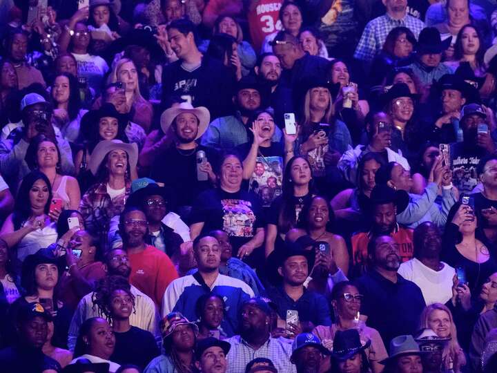 Houston Rodeo review: Bun B, Drake, DMC and a spectacular Takeover