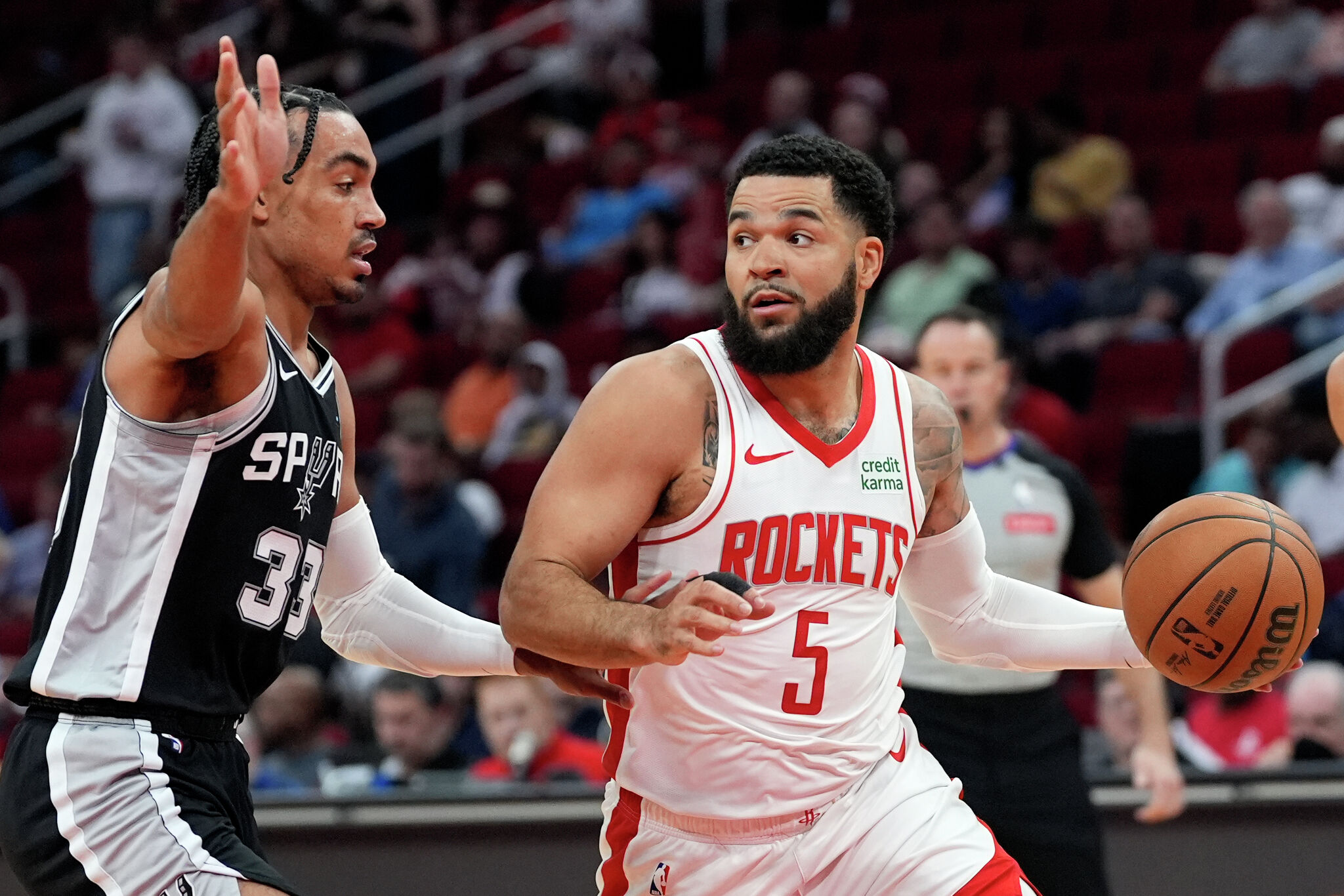 Fred VanVleet powers Rockets, keeps playoff hopes alive